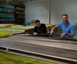 Spécialiste du Parquet et surfaces décoratives - Genève - Jordan Tanner